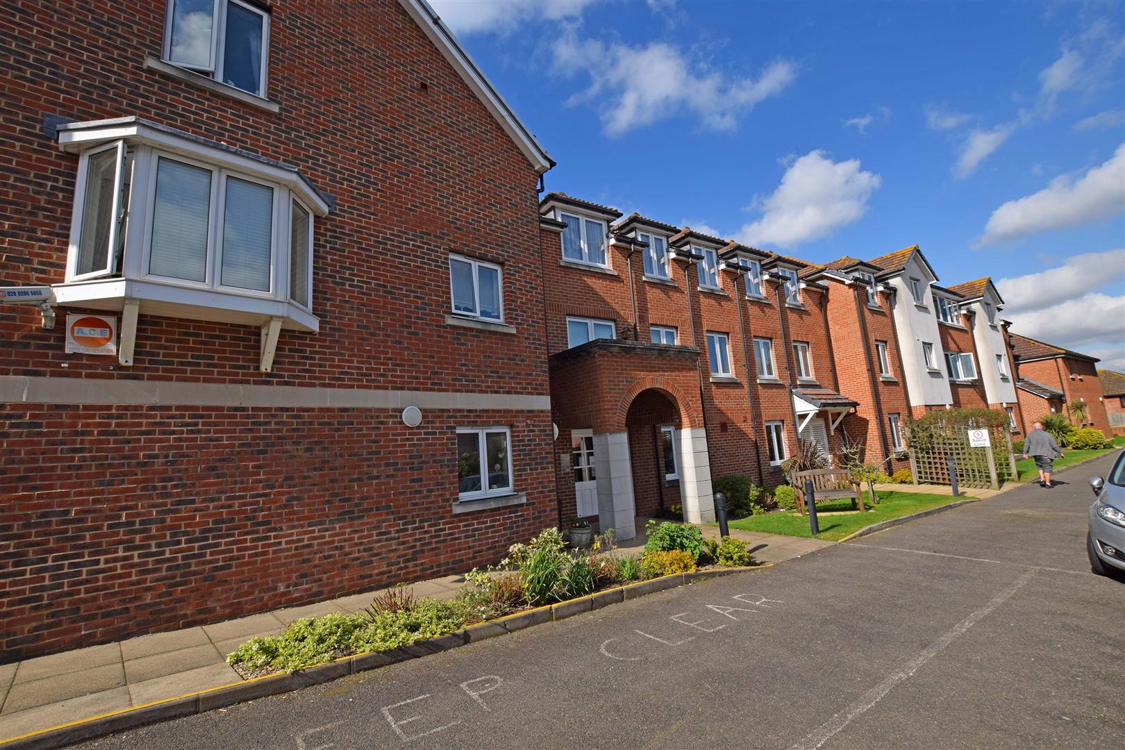 Appletree Court, High Street, Rainham, Gillingham – Harrisons Reeve Rainham